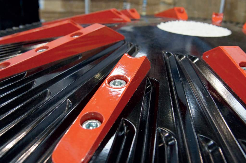 WiPa プラスチック減容機 タイプPC | 株式会社ファー・イースト・ネットワーク